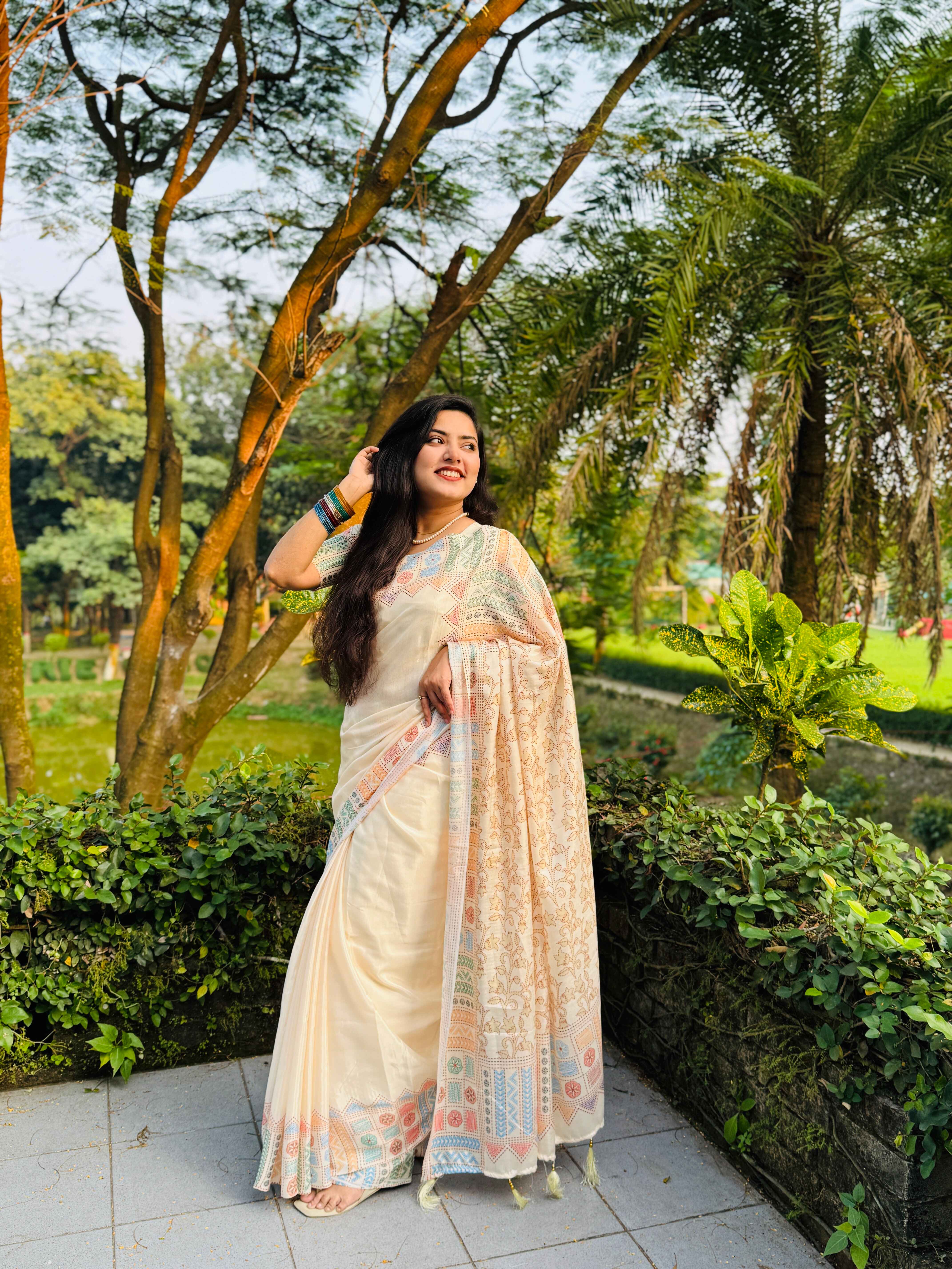 Japani Silk Saree Off White - RadiaFashion